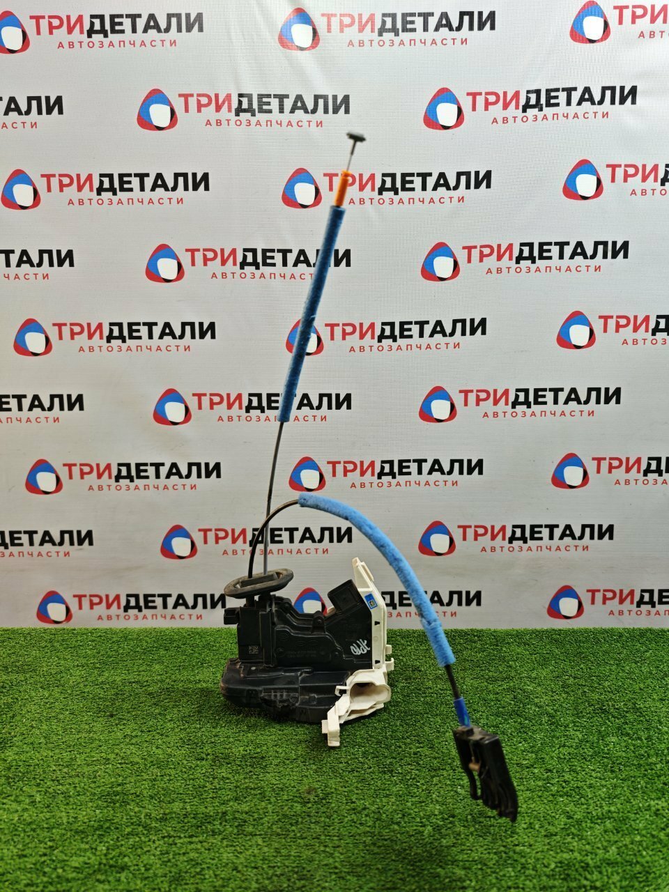 Замок боковой двери Kia Cerato 2020 перед. лев. (б/у)