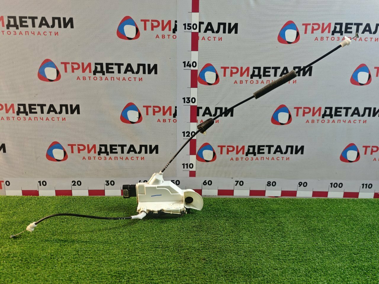 Замок боковой двери Peugeot 408 1.6 10FHBX 2012 перед. лев. (б/у)