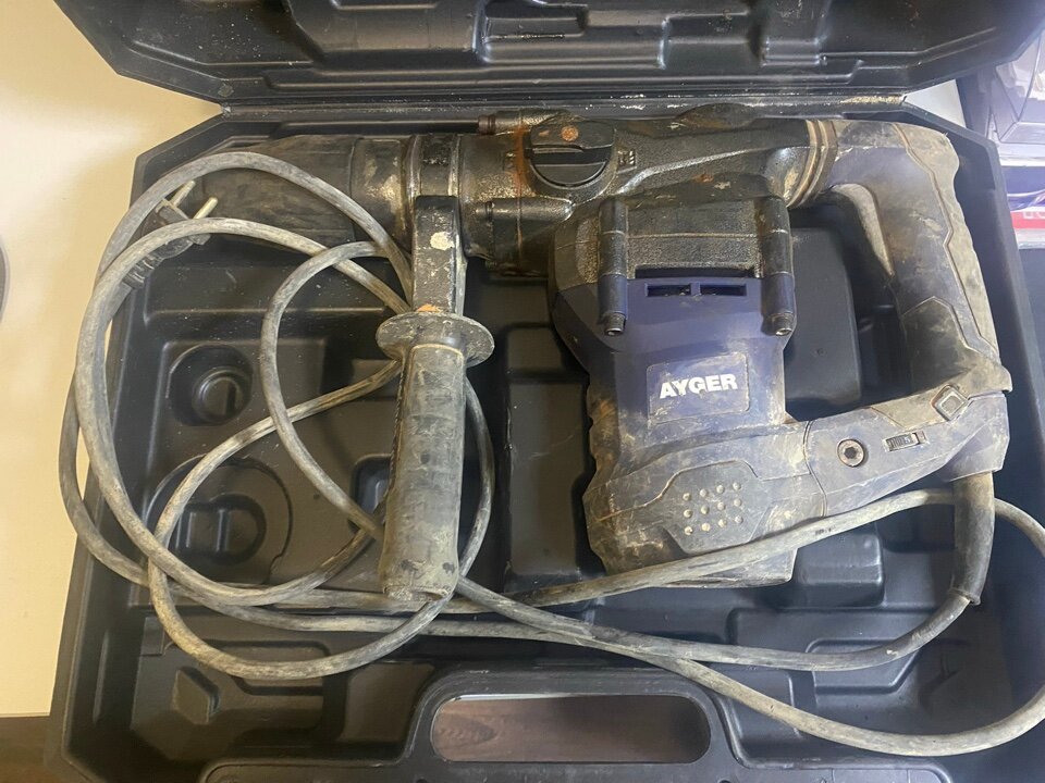 Перфоратор Ayger AH1500max