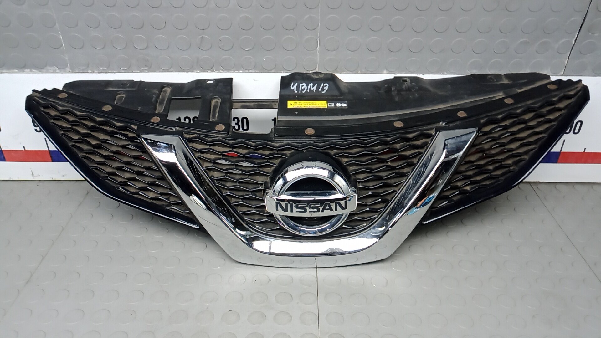 Решетка радиатора NISSAN QASHQAI J11, Номер 623104EA1D