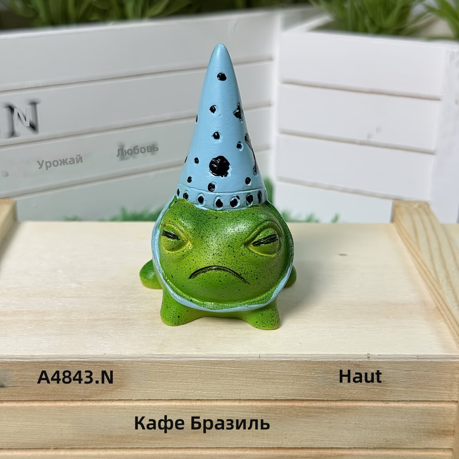 Фигурка лягушонка из смолы в синей рождественской шапке, миниатюрное украшение для сада и балкона, подходит для суккулентов, рождественский декор