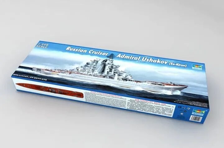 Trumpeter 04520 1/350 Российский крейсер проекта Киров Адмирал Ушаков (бывший Киров)