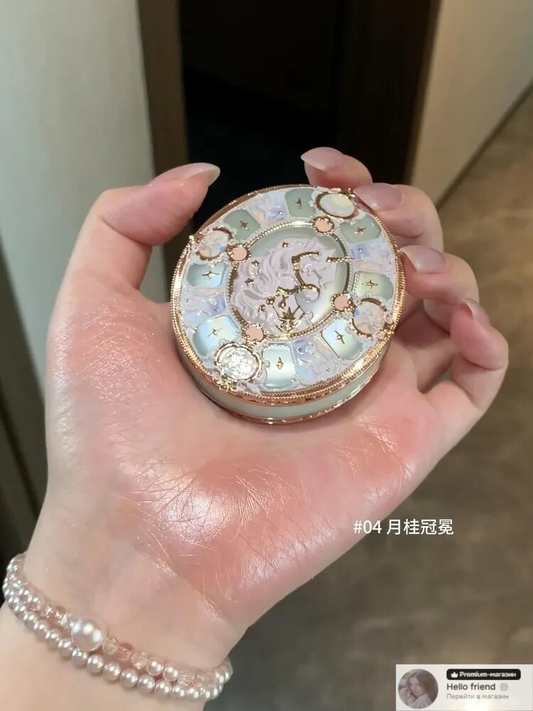 Сатиновые румяна для лица Flower Knows Knight Unicorn Satin Blush с тиснением, 5 г