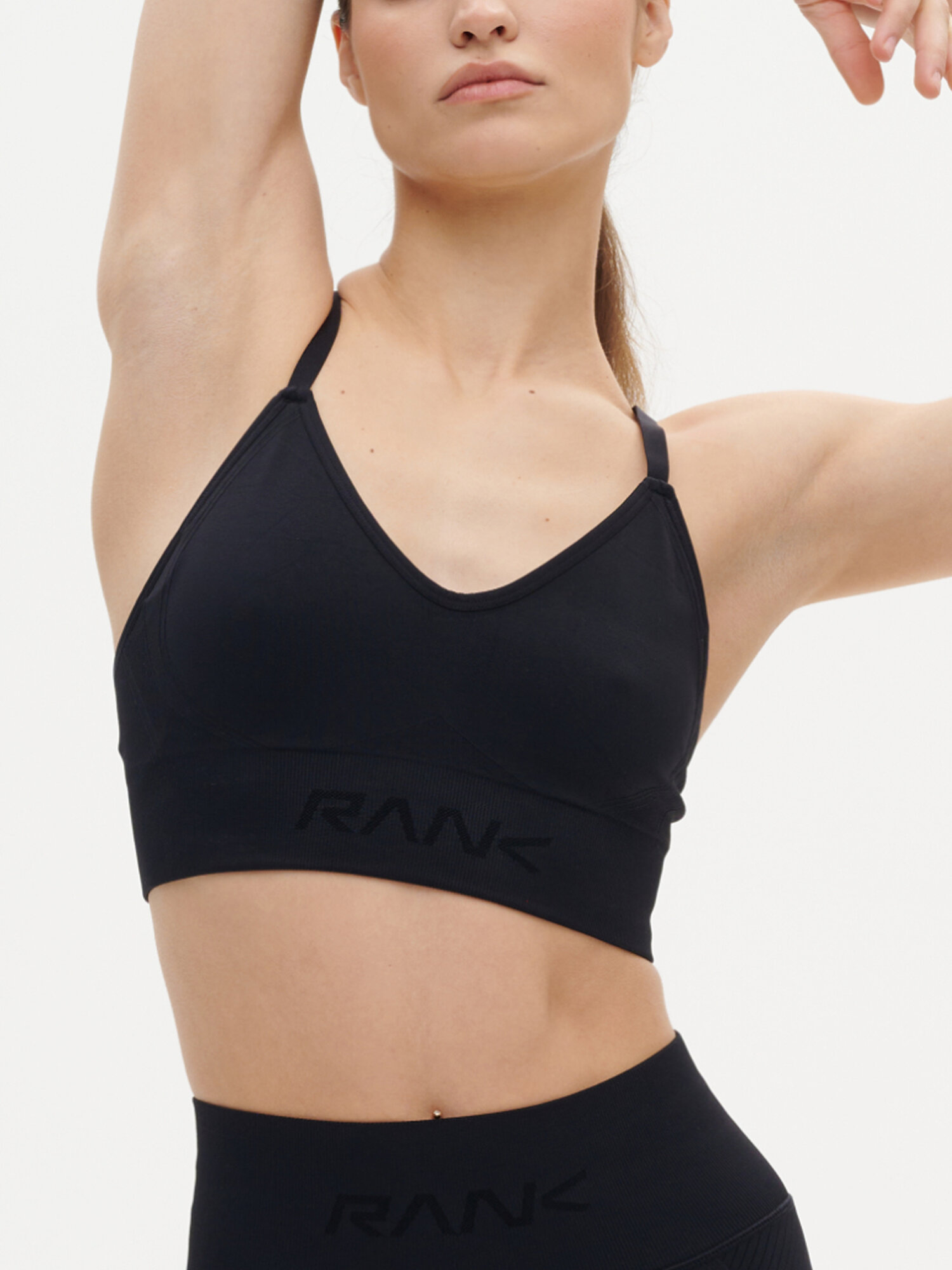 Топ спортивный Seamless Bra Low