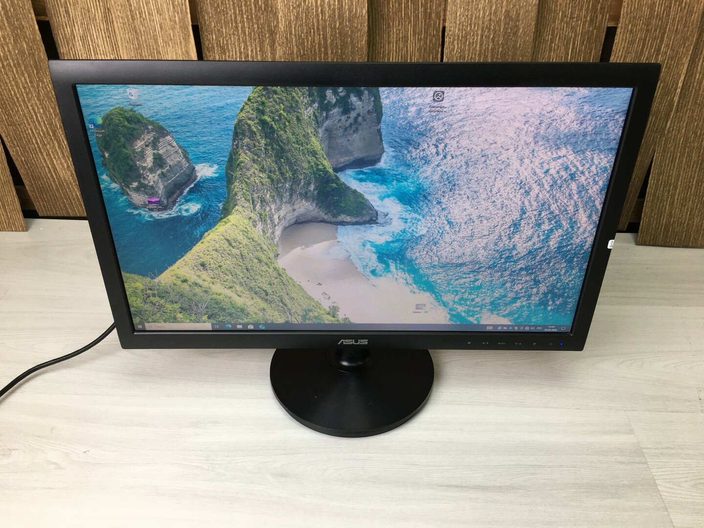 Монитор 21.5" Asus VS228DE, VGA
