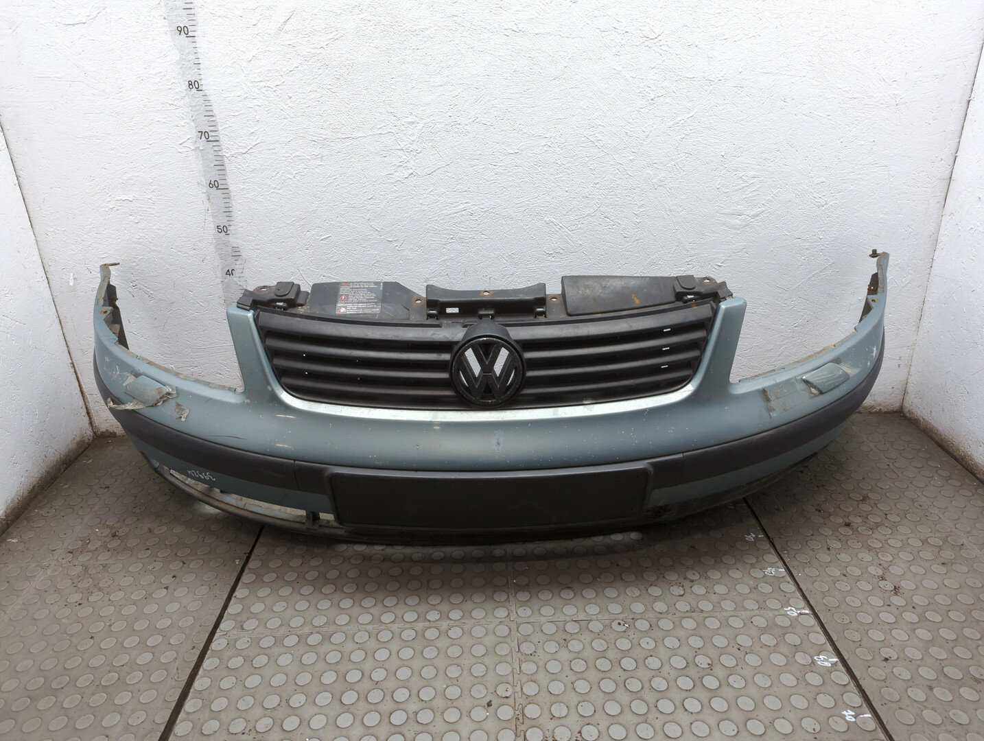 Бампер передний Volkswagen Passat 5 Б/У