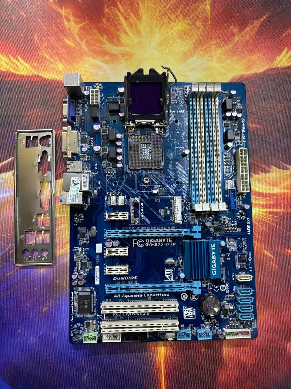 Материнская плата gigabyte GA-B75-D3V Socket 1155
