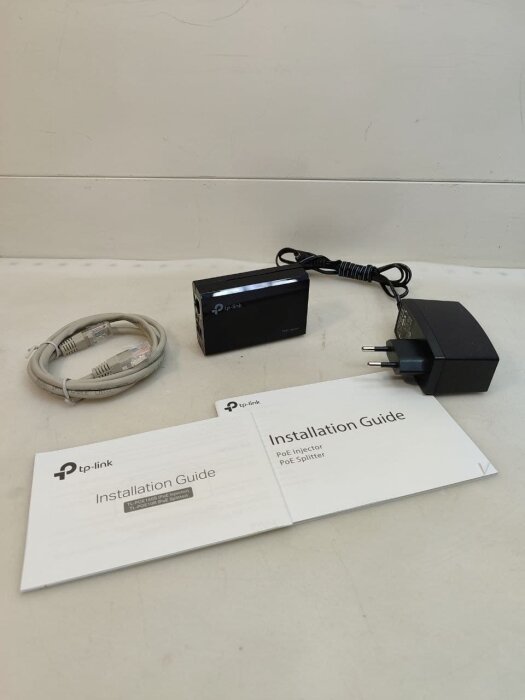 Инжектор PoE TP-LINK TL-POE150S