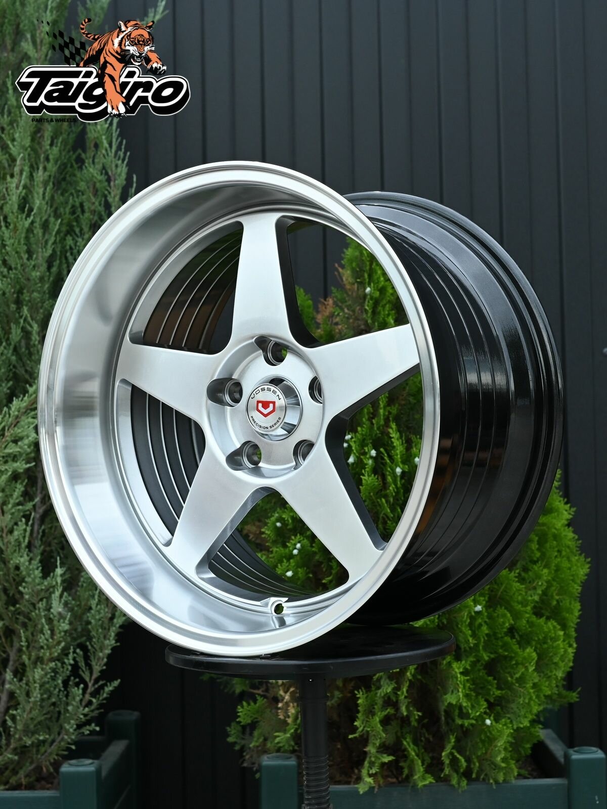 Taigiro Топ дизайн Колесный диск Литой 17x9.5 PCD5x100 ET15 D73.1 Темный хром