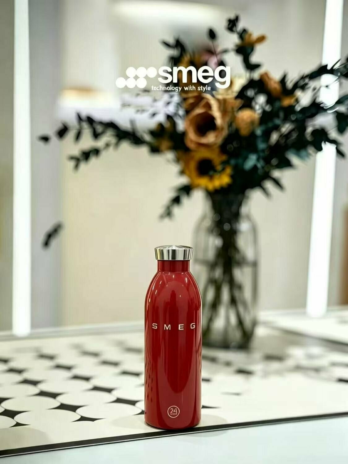 Дорожный термос из нержавеющей стали с совместным брендингом SMEG24bottles.