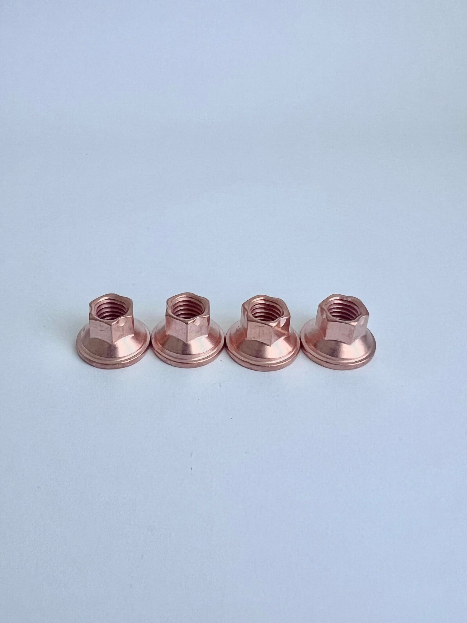 Гайка М8 x 1.25 для крепления коллектора Веста 4 шт