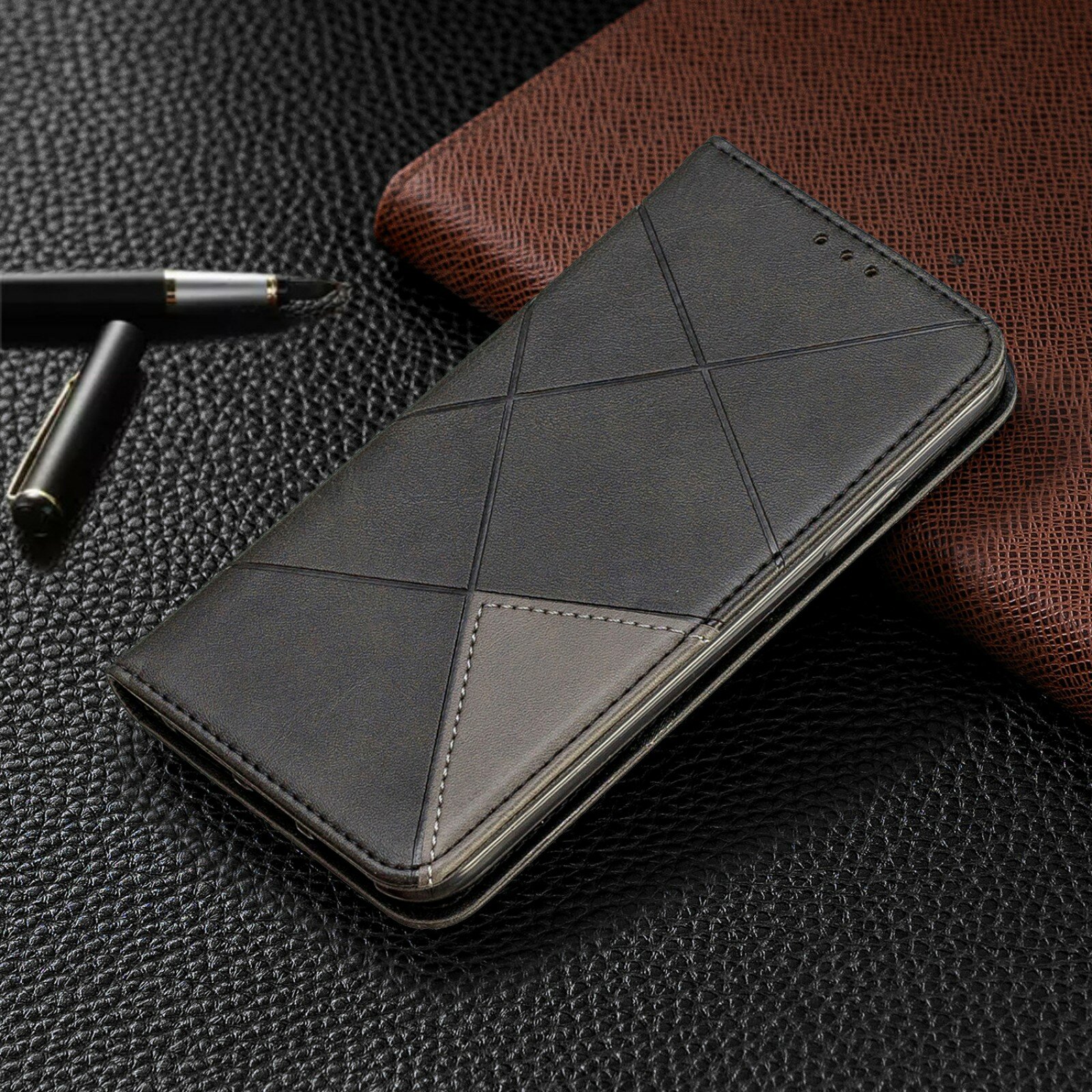 Чехол-книжка MyPads Magnete Rombo для iPhone 14 Pro из эко-кожи с магнитной крышкой черный