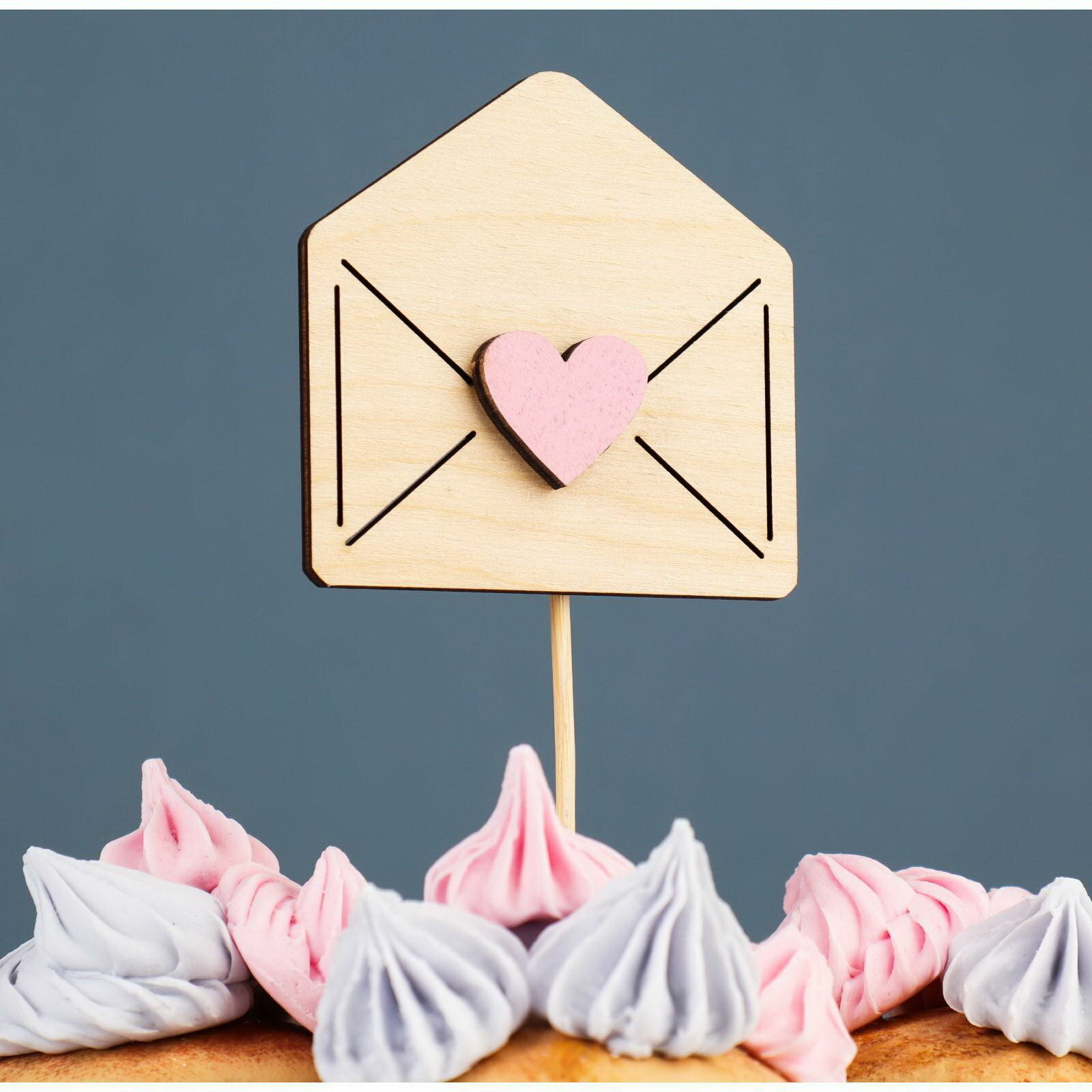 Топпер деревянный "Любовное послание" с аппликацией, розовый, 7.8х7.8 см