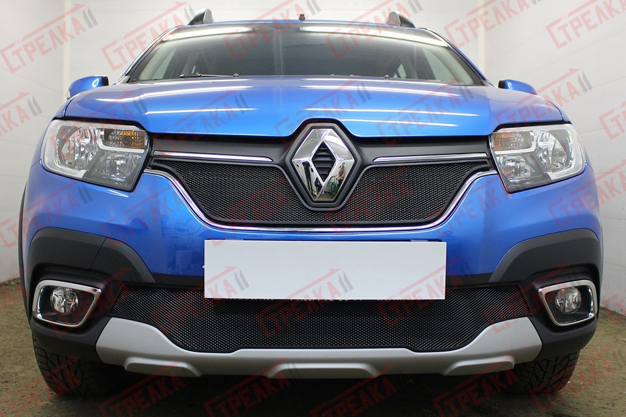 Защитная сетка радиатора с окантовкой и защелками для Renault Sandero Stepway 2018- / Logan Stepway- 2018-, 2шт