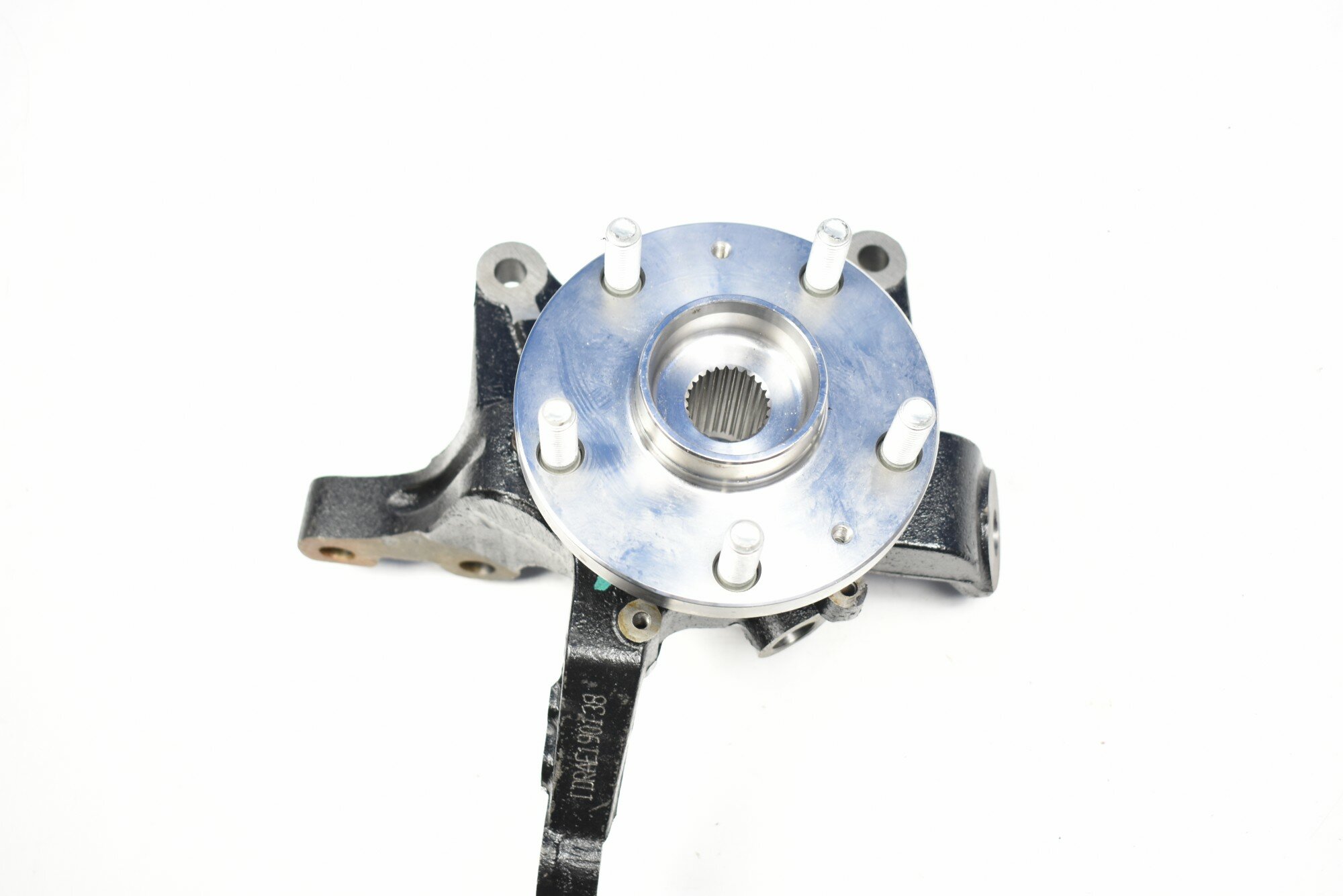 Кулак поворотный передний правый со ступицей Lifan X60