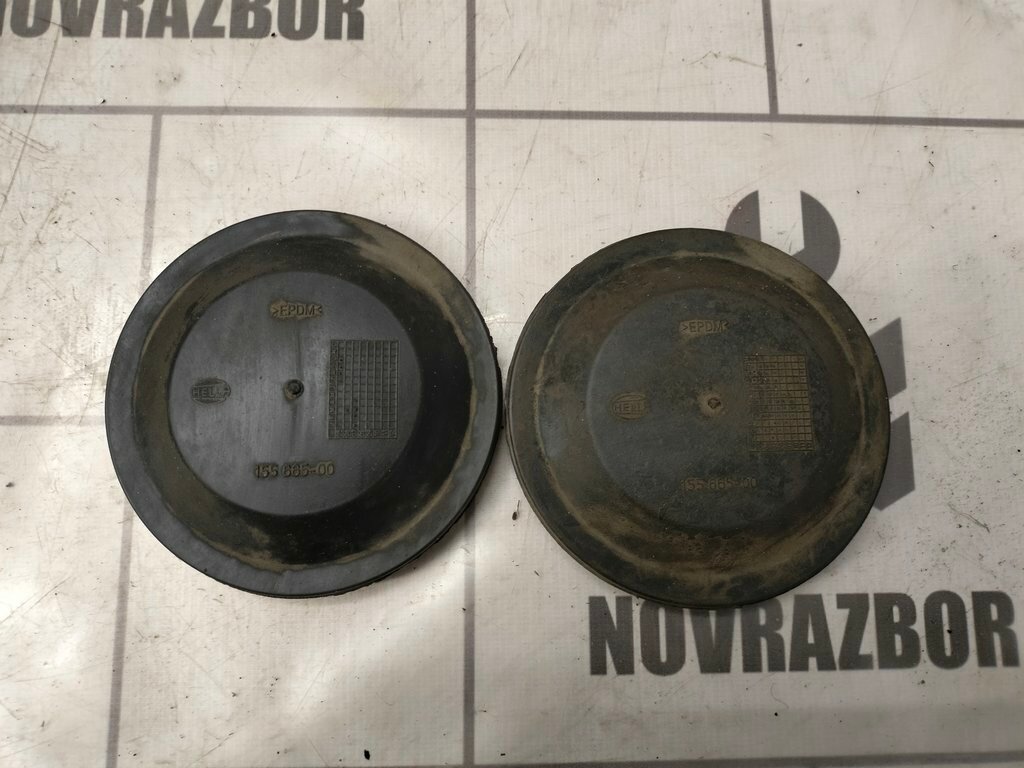 Крышка фары Ford Fusion 2002-2012