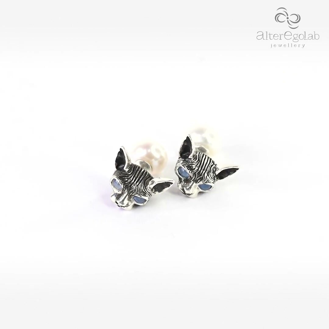 Серьги пусеты AlterEgolab, серебро, 925 проба, чернение, кианит, жемчуг культивированный — фото 1