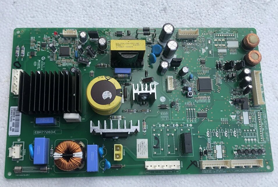 Плата для холодильника LG EBR772834