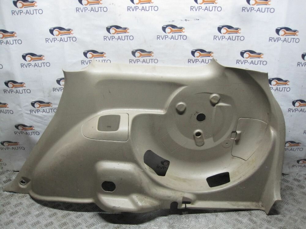 Обшивка багажника правая Honda Odyssey 1 1994—1999