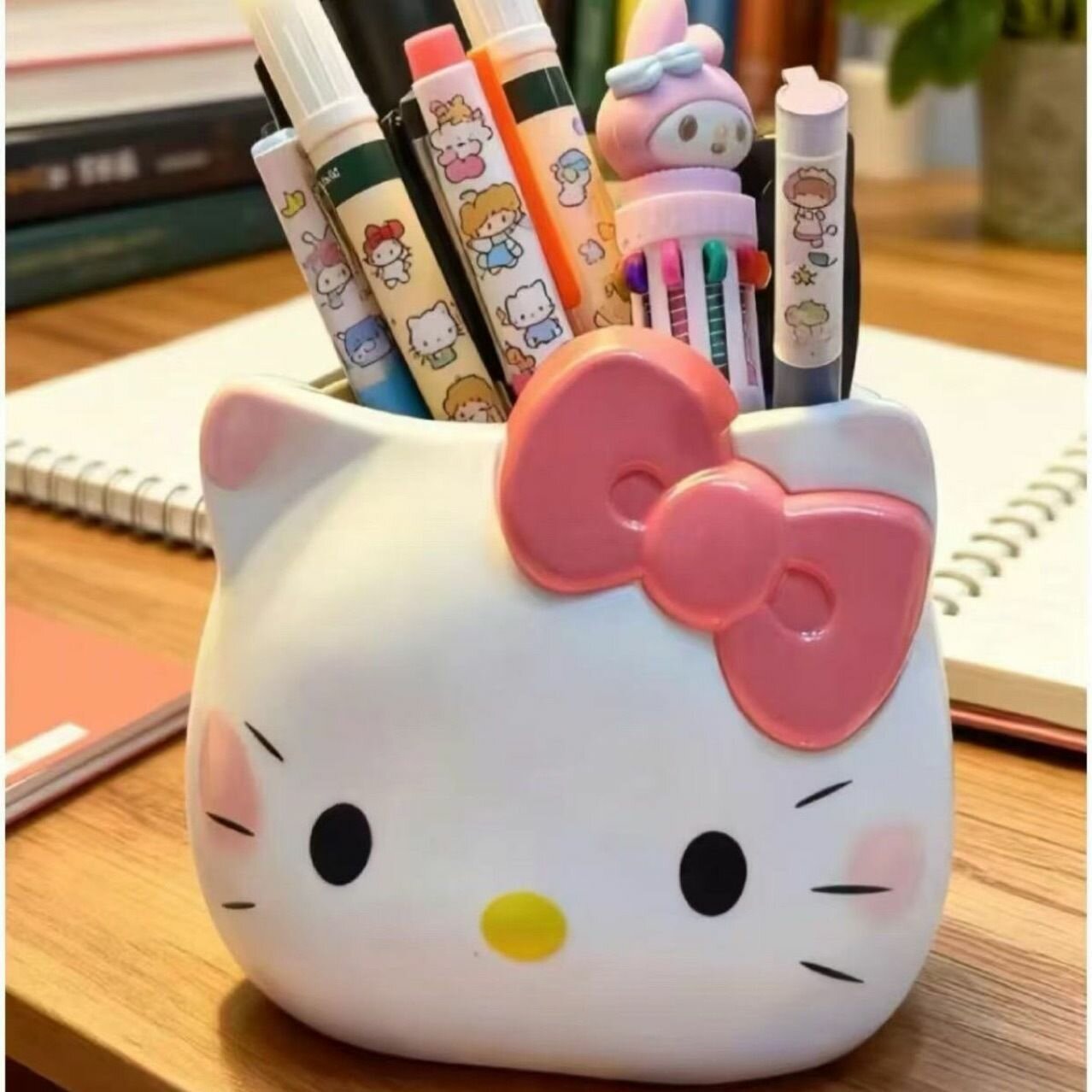 Держатель для ручек в виде Hello Kitty