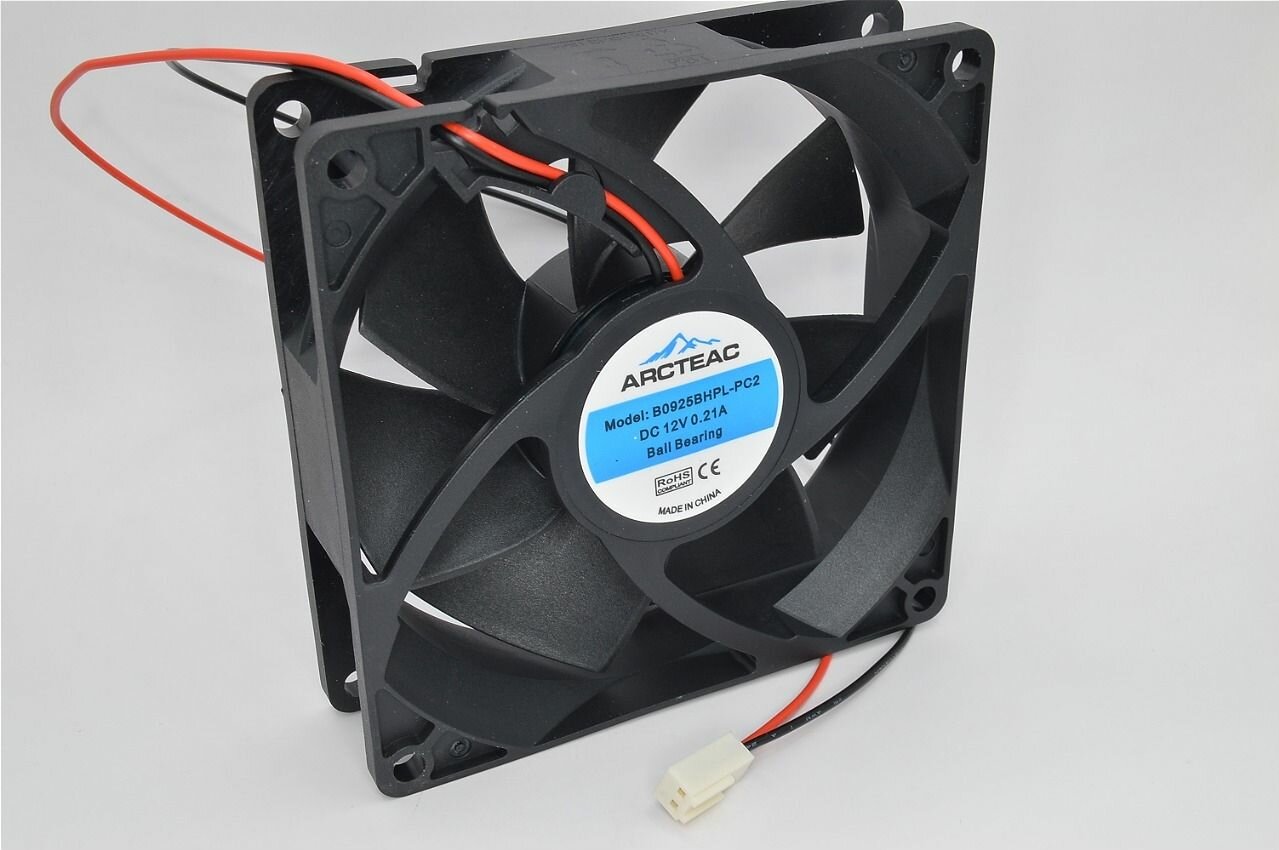 Вентилятор осевой ARCTEAC B0925BHPL-PC2 92х92х25мм 12В DC 0.21А 88куб. м/ч подшипник качения 3000об/мин Разъем 2PIN