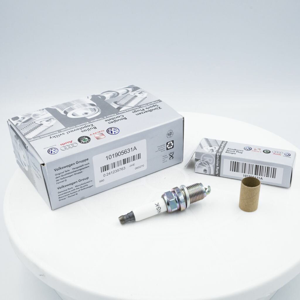Свеча зажигания для VAG 101905631A на Audi A6 Avant A6 S6 Avant Quattro (цена с НДС) / 4шт