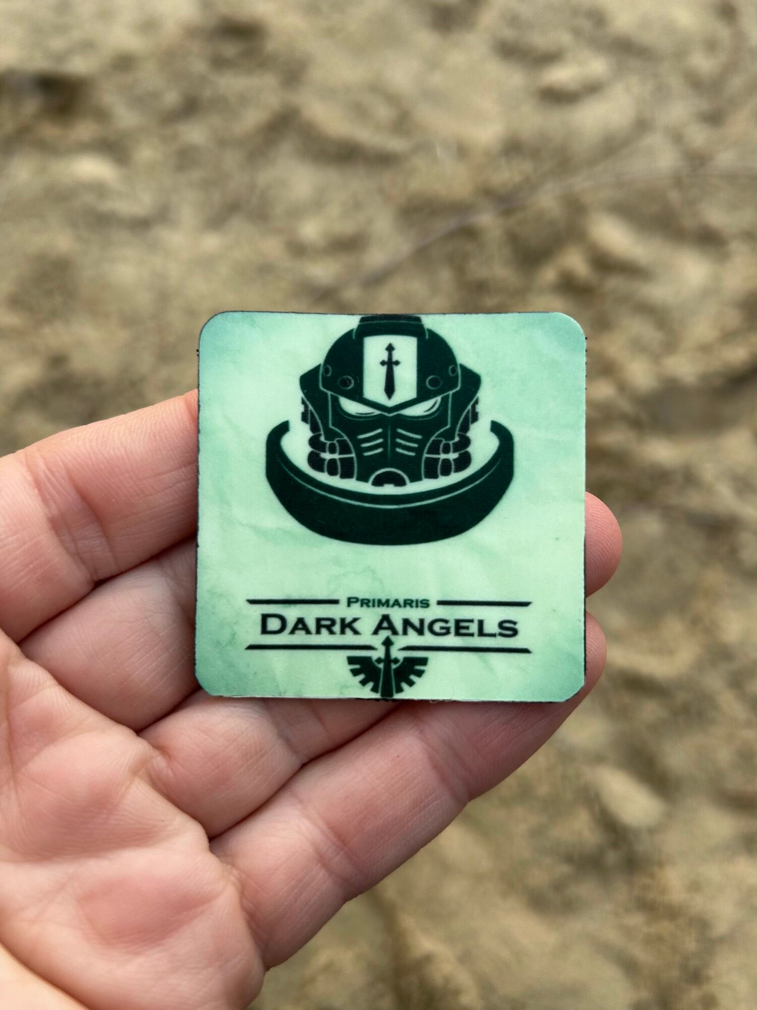 Шеврон WARHAMMER - Dark Angels, патч на липучке светящийся в темноте 5*5 см
