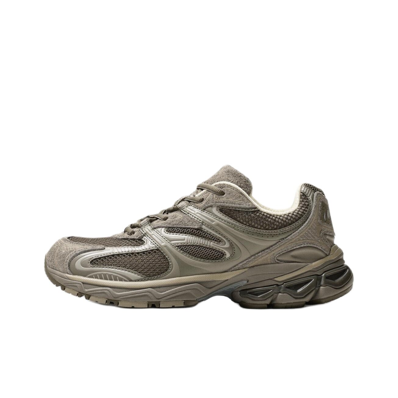 Кроссовки