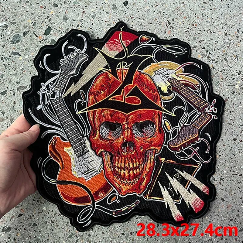 Вышитая нашивка на куртку с черепом и гитарами, 28.3x27.4 см, Черный, DB0730CT