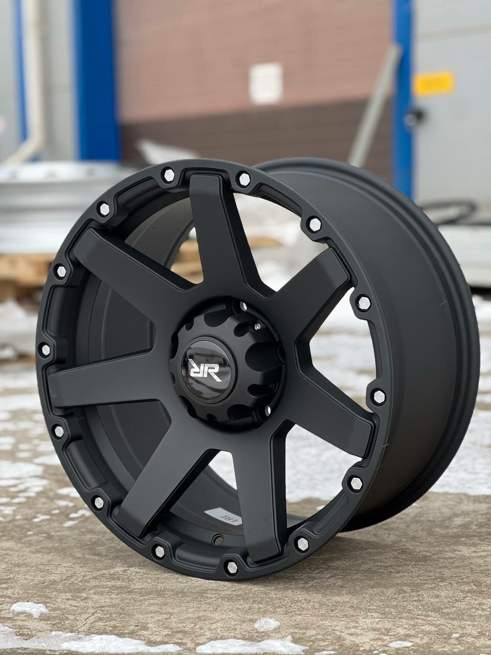 Диски автомобильные RR CSSD2805 18*9,0 5*139,7 ET20 110,5 BLK-R/M