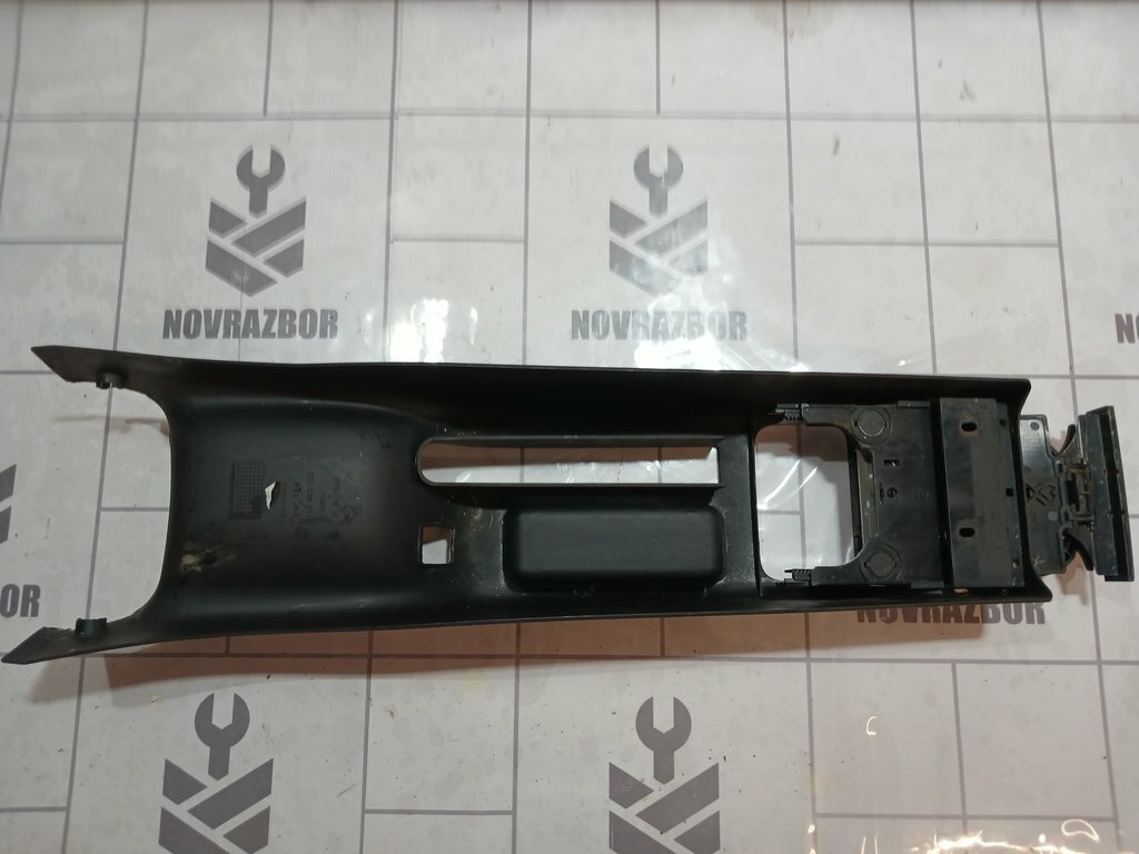 Консоль VW Golf 4 Bora 97-05 — фото 1