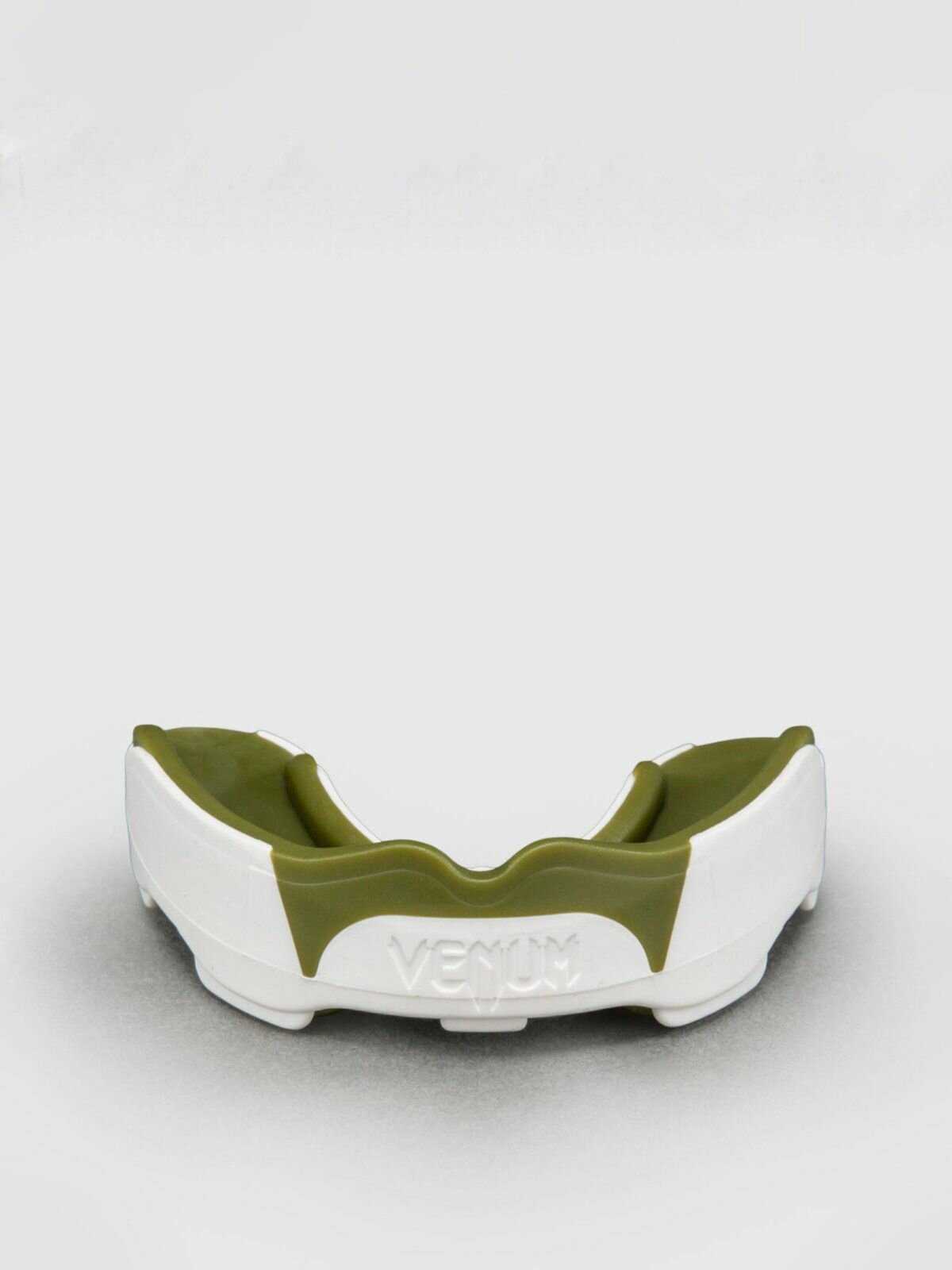 Капа боксерская Predator White/Kaki, чехол в комплекте