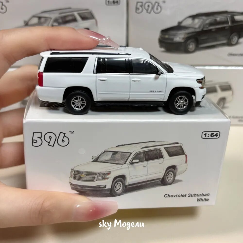 Машинка 596 Model 1:64 Chevrolet Suburban white ABS пластик, Металлический сплав