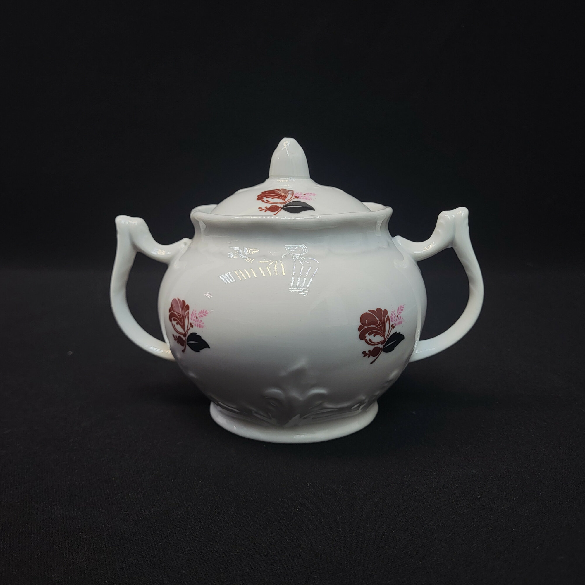 Сахарница винтажная, СССР. Фарфор, с крышкой, с цветочным декором, Вербилки