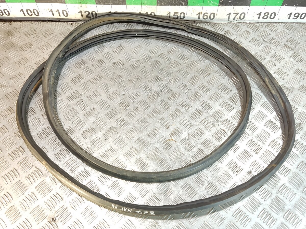 Уплотнитель багажника HONDA Civic 2006-2012 74440SMGE01