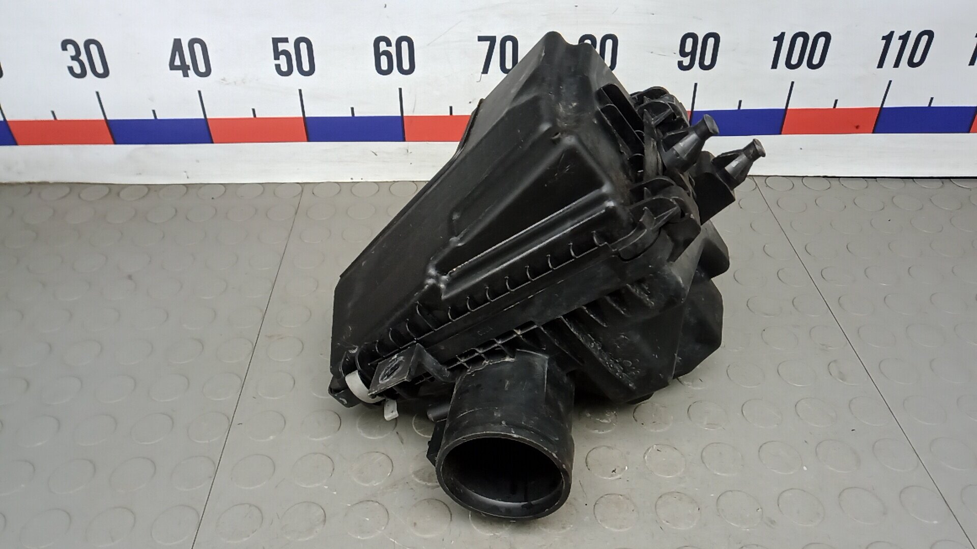 Корпус воздушного фильтра NISSAN QASHQAI J11