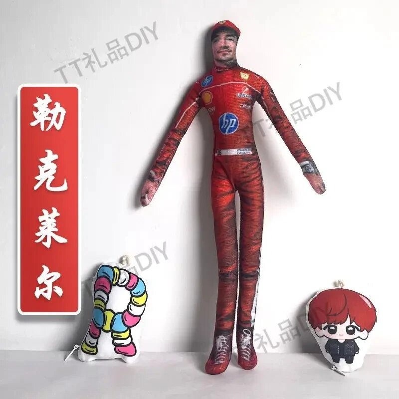 Мягкая игрушка гонщик, красный, цвет 5