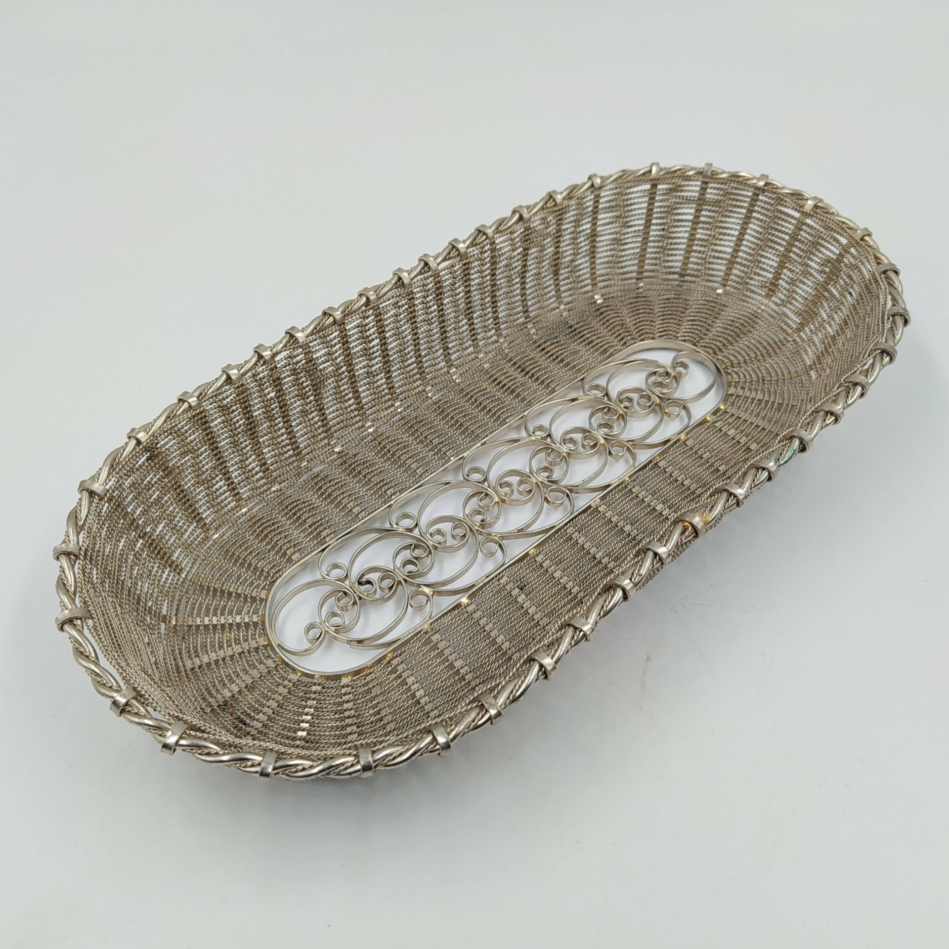 Лоток (конфетница) овальной формы, металл, скань, СССР, 1960-1990 гг.