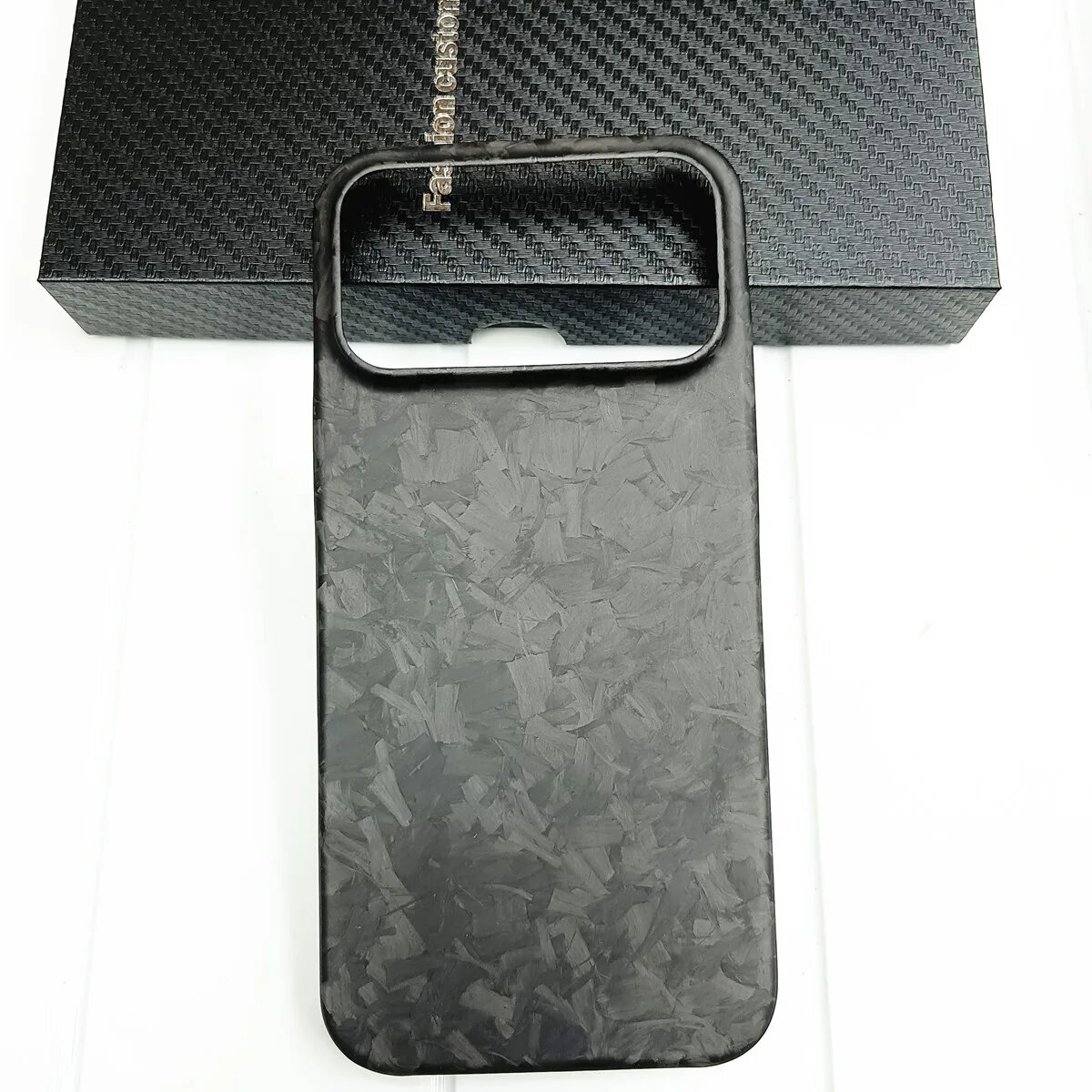 Чехол iPhone17 Про Макс Matte Big Hole