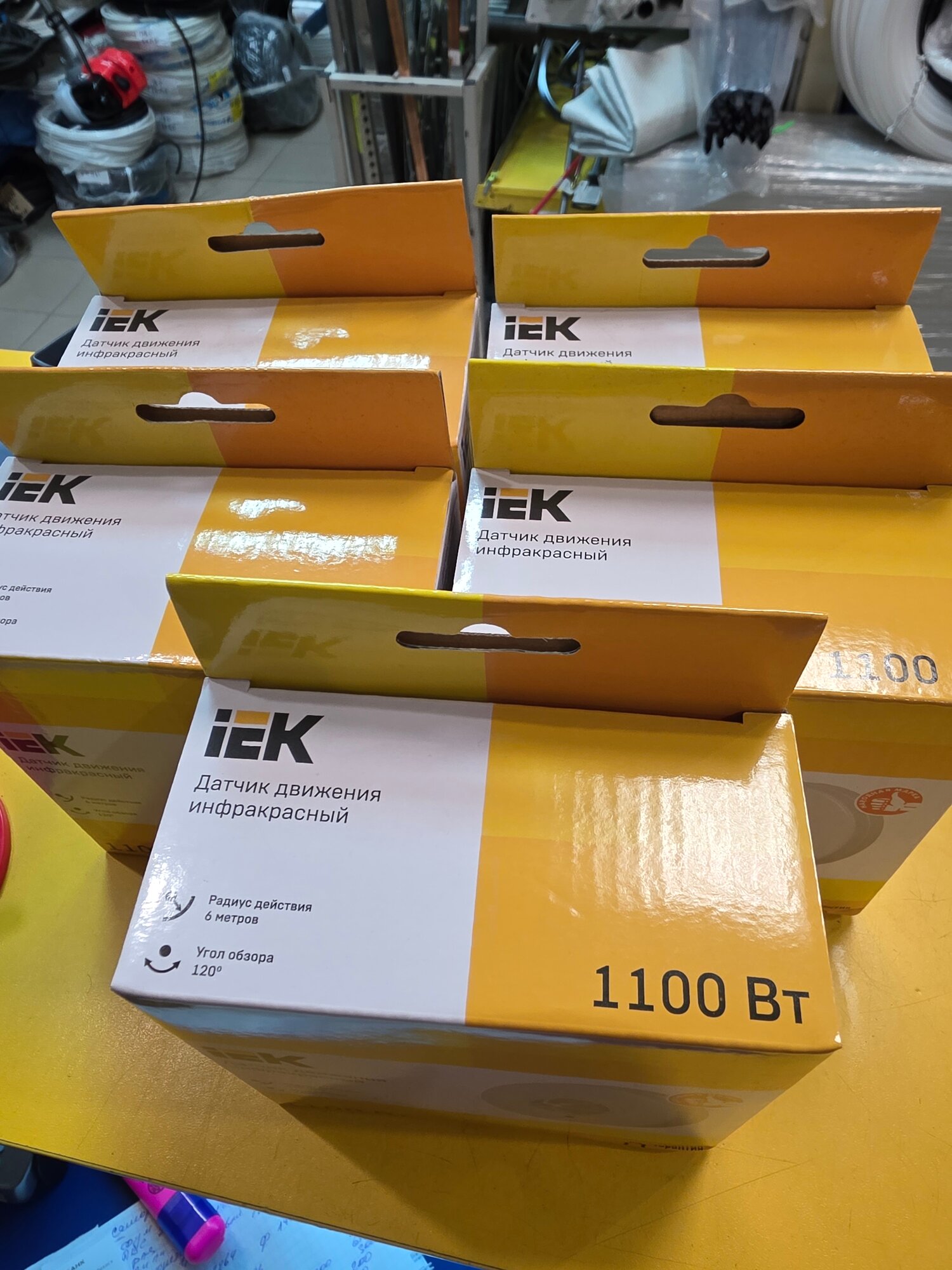 Датчик движения ИК потолочный 1100w 360 гр. 6м IEK LDD11-024-1100-001 (5ШТУК)