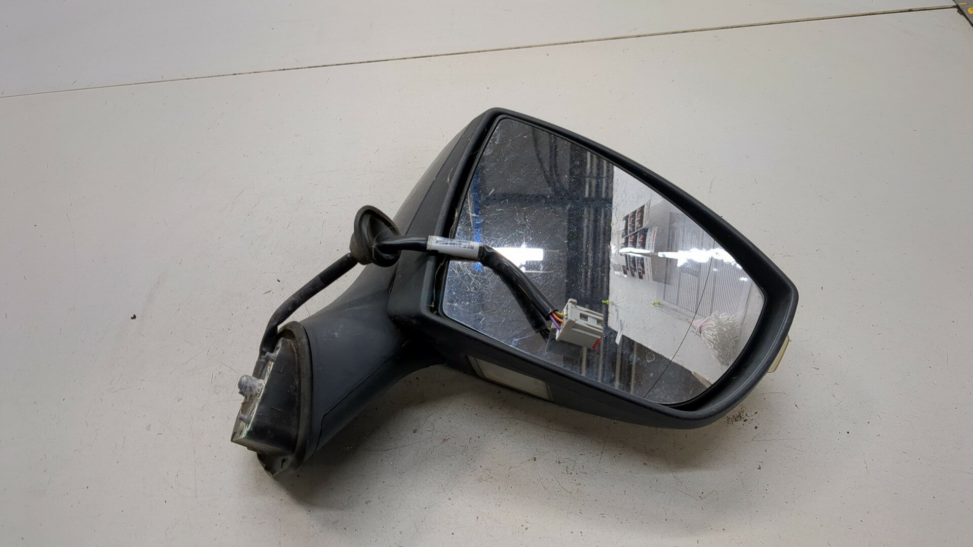 Зеркало боковое правое Ford Kuga Б/У