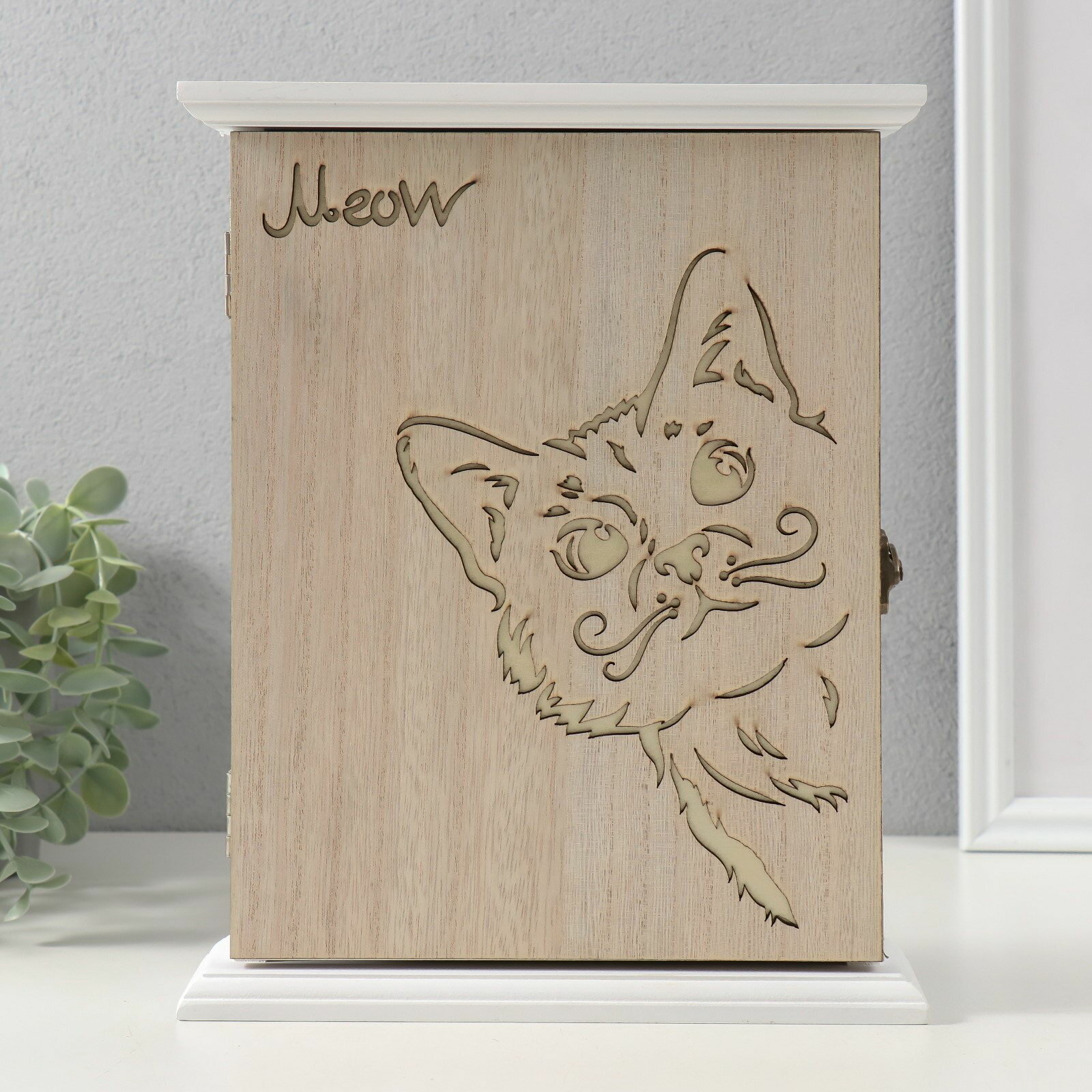Ключница настенная "Котик", дерево, 6 крючков, 26.5x20.8x6.3 см