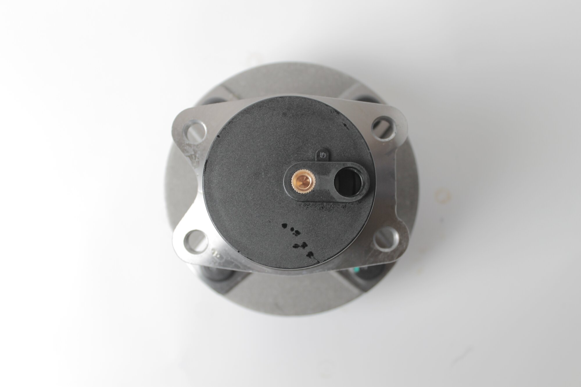 Ступица задняя в сборе MITSUBISHI Colt 6 (аналог SKF VKBA6883)