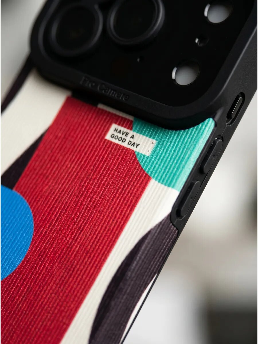 Чехол "Мульткаллор" для iPhone 17 Pro Max, силиконовый, противоударный — фото 1