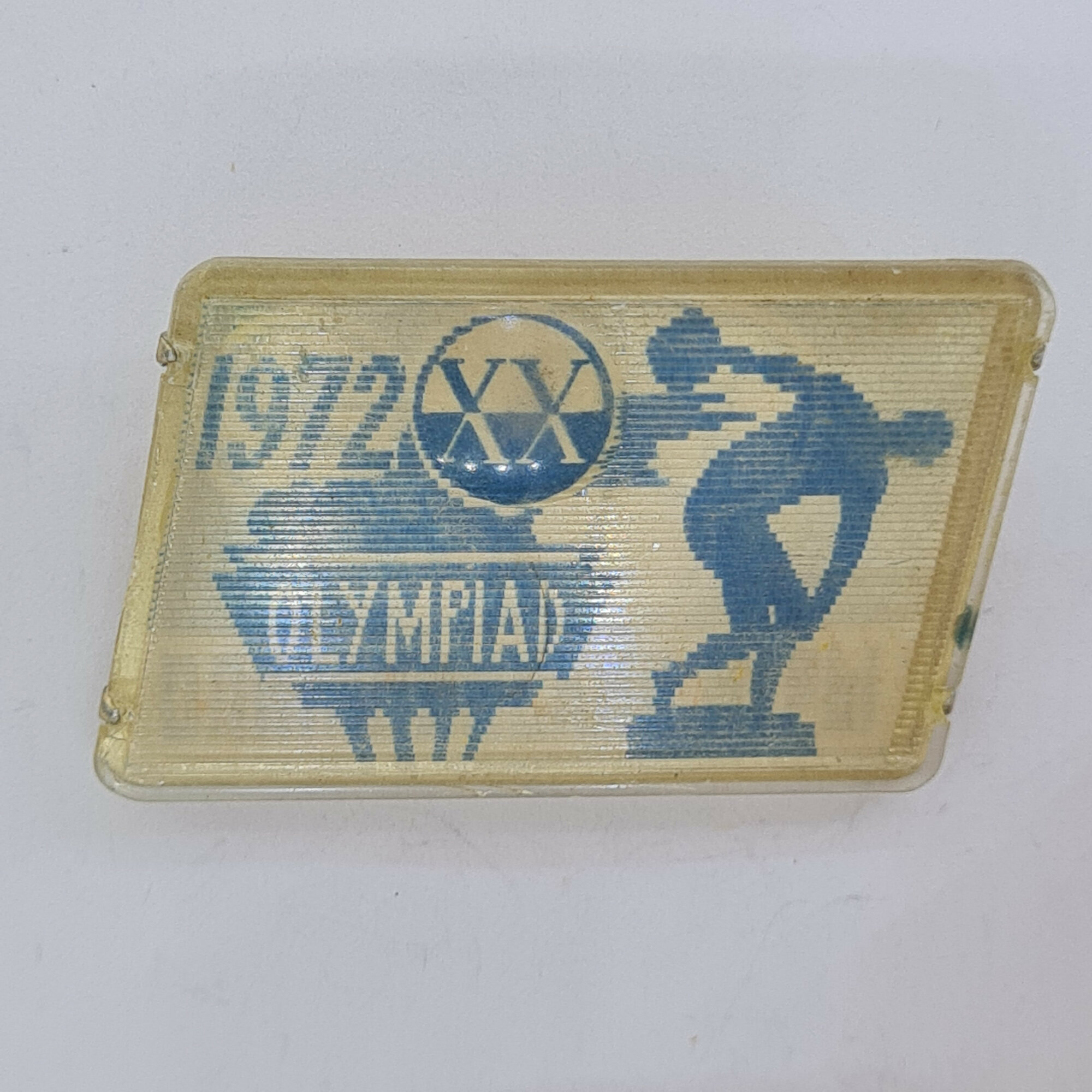 Значок СССР. Олимпийские игры 1972, Мюнхен, спорт, бегун и эмблема. Винтажный значек.