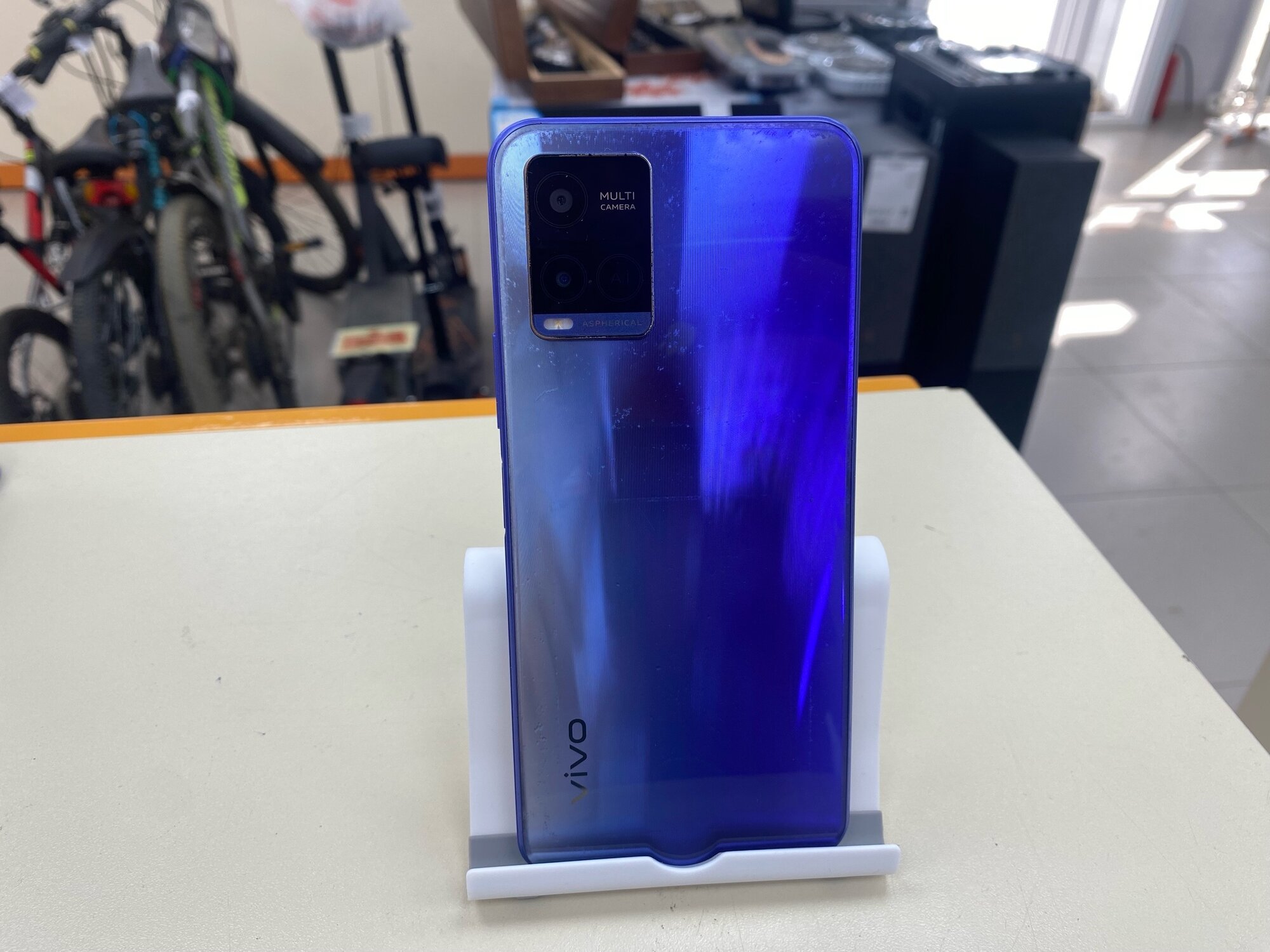 Смартфон Vivo Y21 NFC 4/64 ГБ Ростест, синий, б/у, уценка