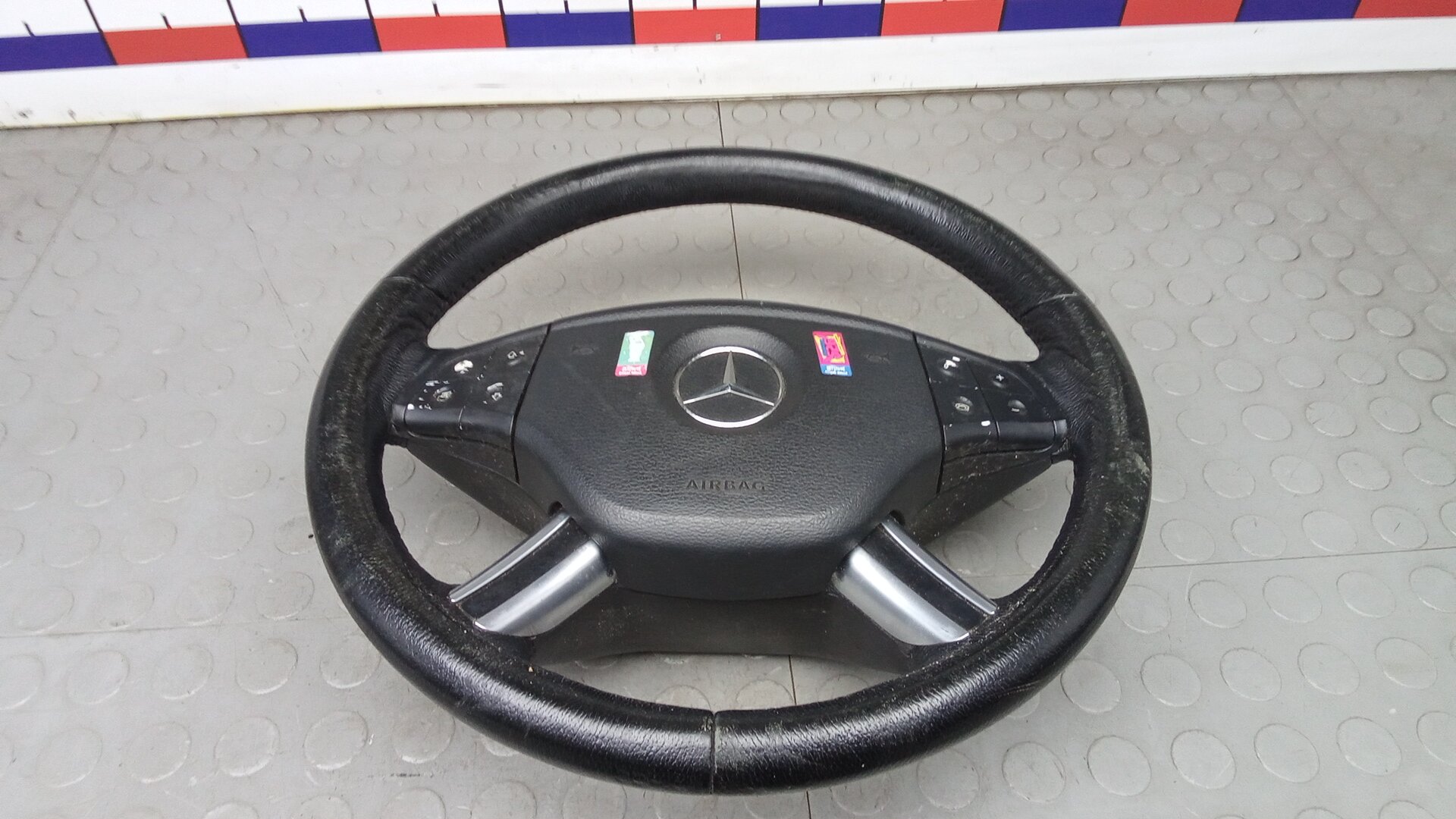 Руль MERCEDES BENZ M-CLASS W164