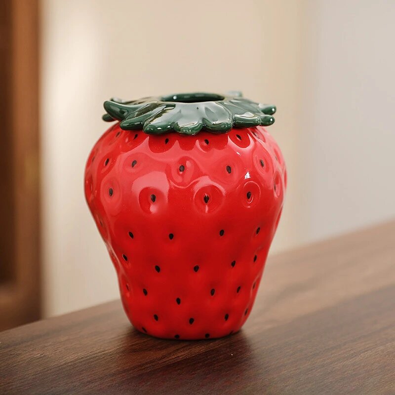 Керамическая ваза клубника Small size red