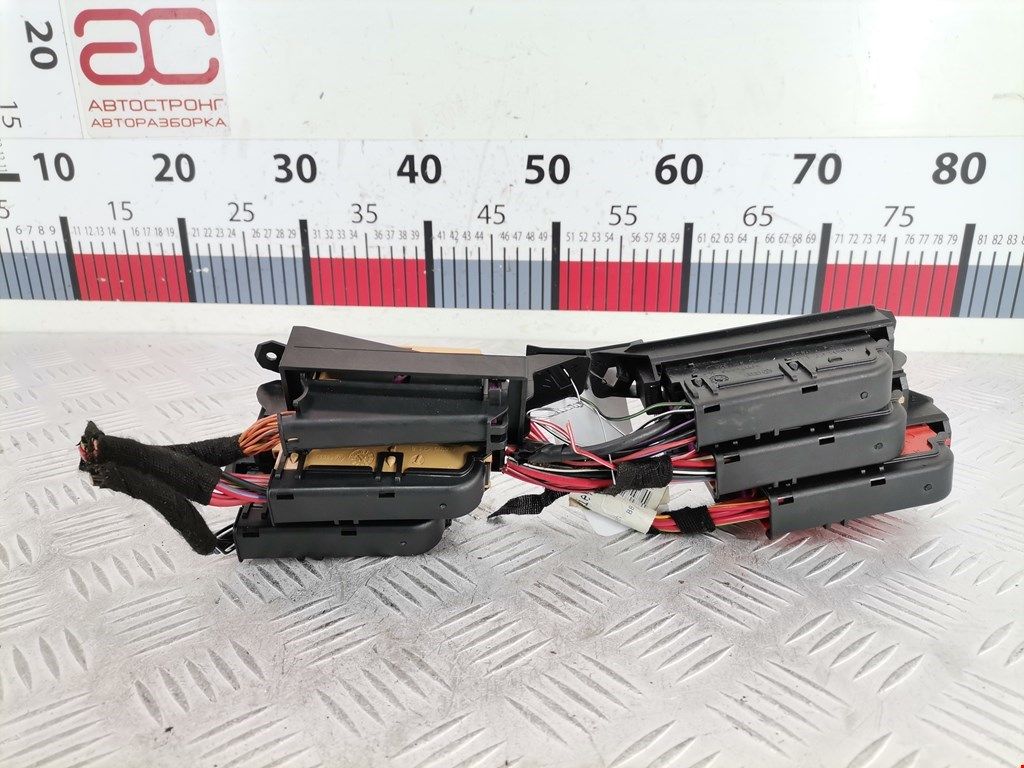Блок предохранителей / 1706673 8K2971845B 8K2971845B для Audi A4 B8 (с пробегом)