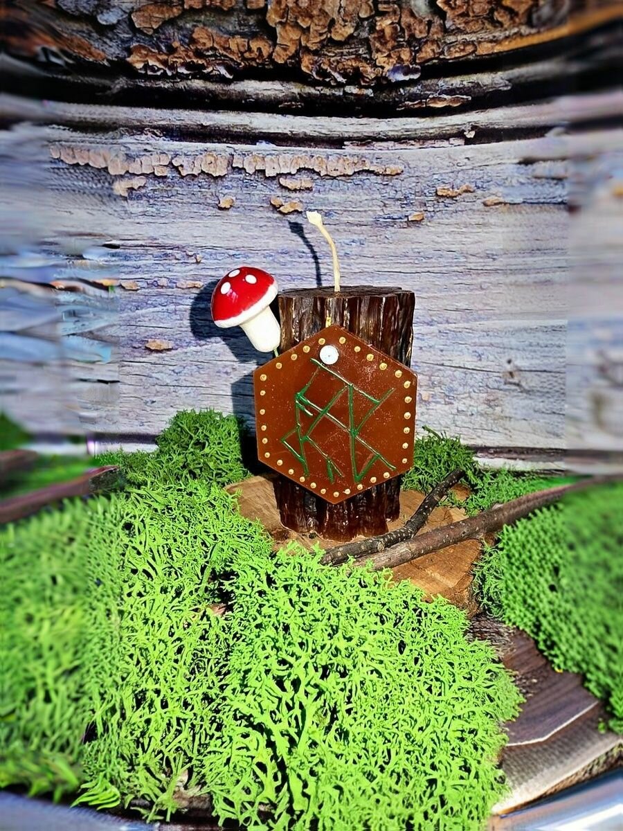 Свеча магическая "Волшебный пень Лешего" на поиск работы мечты